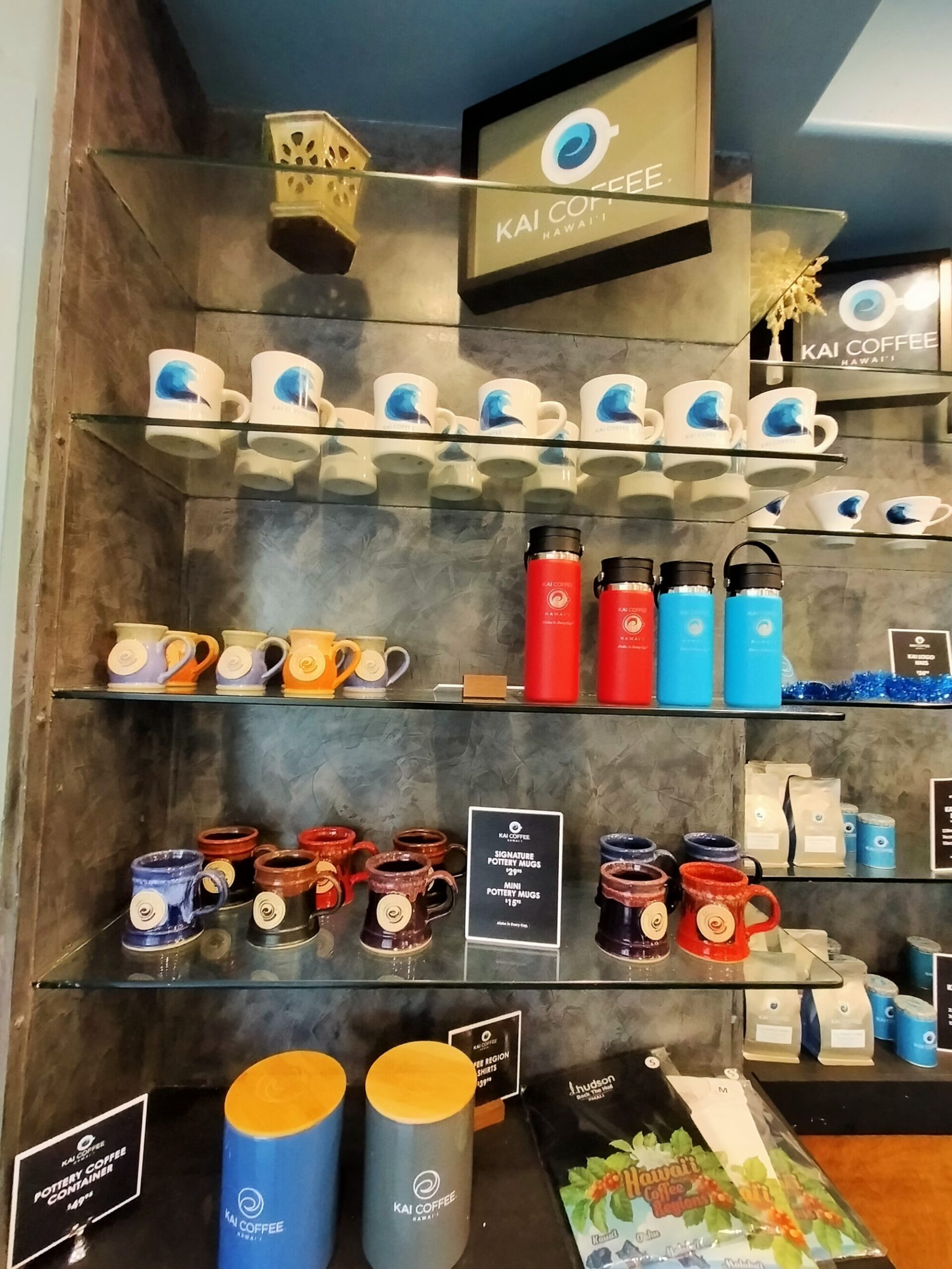 ハワイ1人旅 vol.70｜Made in Hawaii の人気カフェ「KAI COFFEE HAWAI'I (カイ コーヒー ハワイ)」 - Feel Hawaii